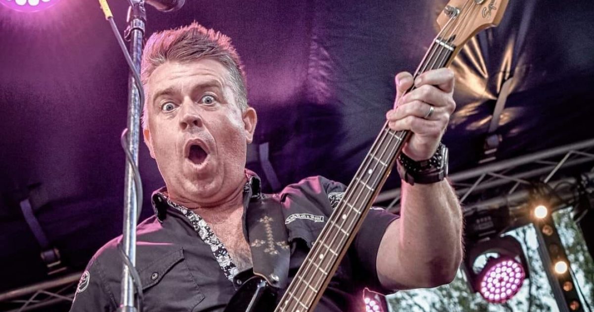 Aaron Oldaker is rocking the Riverina with his one-man band | Region ...