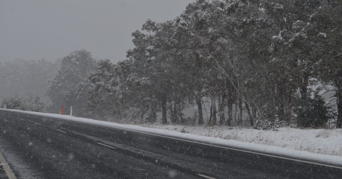 A guide to driving safely in snowy and icy conditions | Region Riverina