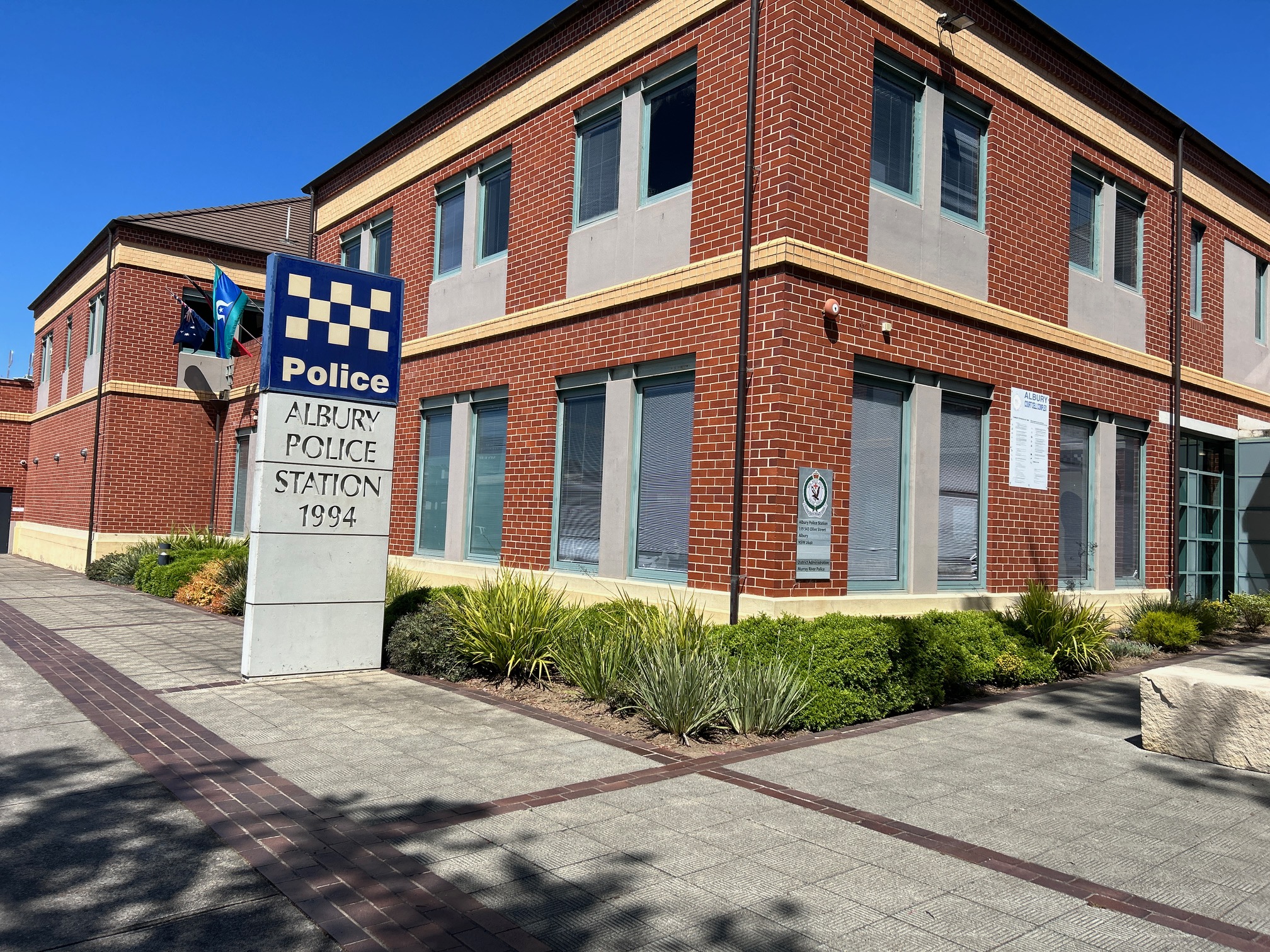 Balaclava-clad man armed with axe handle allegedly assaults 75-year-old ...