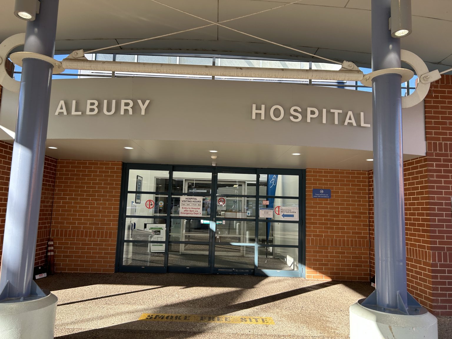 Man charged following alleged hit and run in North Albury | Region Riverina