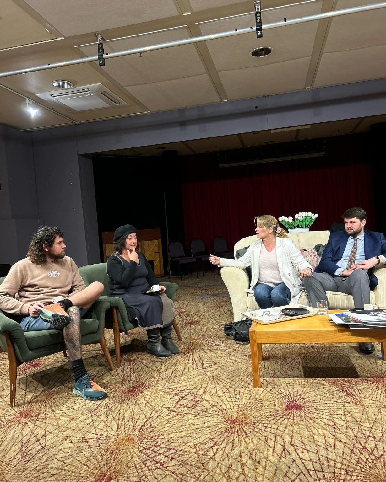 Griffith actress’s on-stage 'vomit' wins 'magic' moment in theatre ...