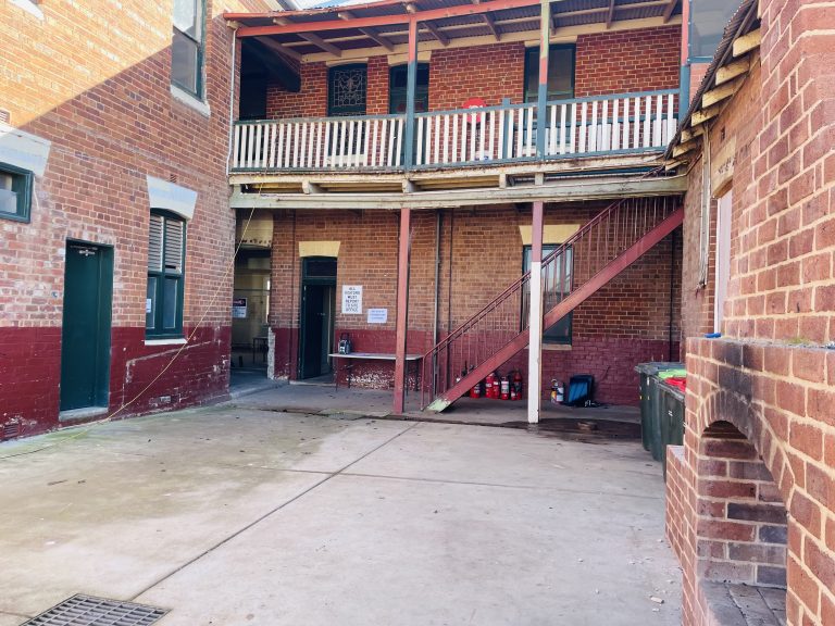 Coolamon Hotel’s 145-year history, glasshouse and cocktail bar to ...